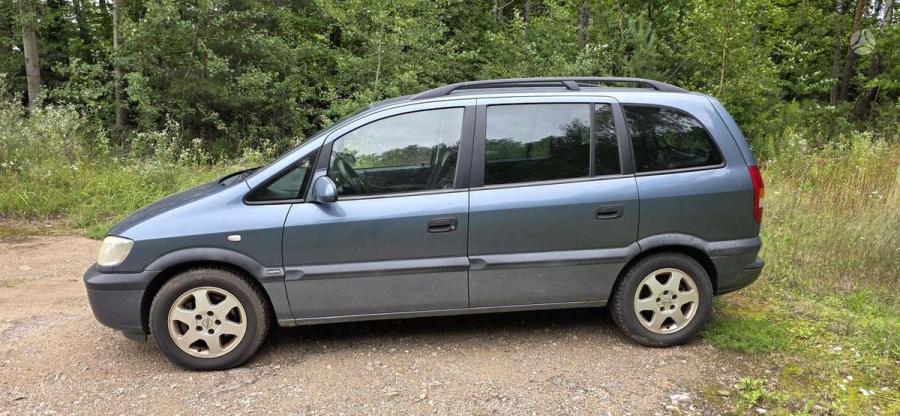 Blue Opel Zafira 1999 in Vilnius, with an engine capacity of 1.80 L and mileage of 322 thousand km for 1100 €, photo 5 on AUTOMOTO.COM.LV