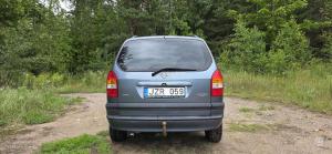 Blue Opel Zafira 1999 in Vilnius, with an engine capacity of 1.80 L and mileage of 322 thousand km for 1100 €, photo 9 on AUTOMOTO.COM.LV