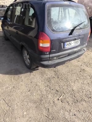 Zils Opel Zafira 1999 Alūksne, ar dzinēja tilpumu 1.60 L un nobraukumu 300 tūkst. km par 500 €, foto 3 vietnē AUTOMOTO.COM.LV
