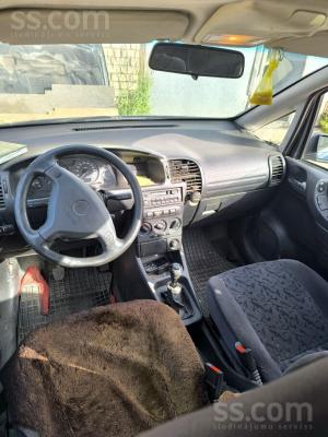 Zils Opel Zafira 1999 Alūksne, ar dzinēja tilpumu 1.60 L un nobraukumu 300 tūkst. km par 500 €, foto 4 vietnē AUTOMOTO.COM.LV