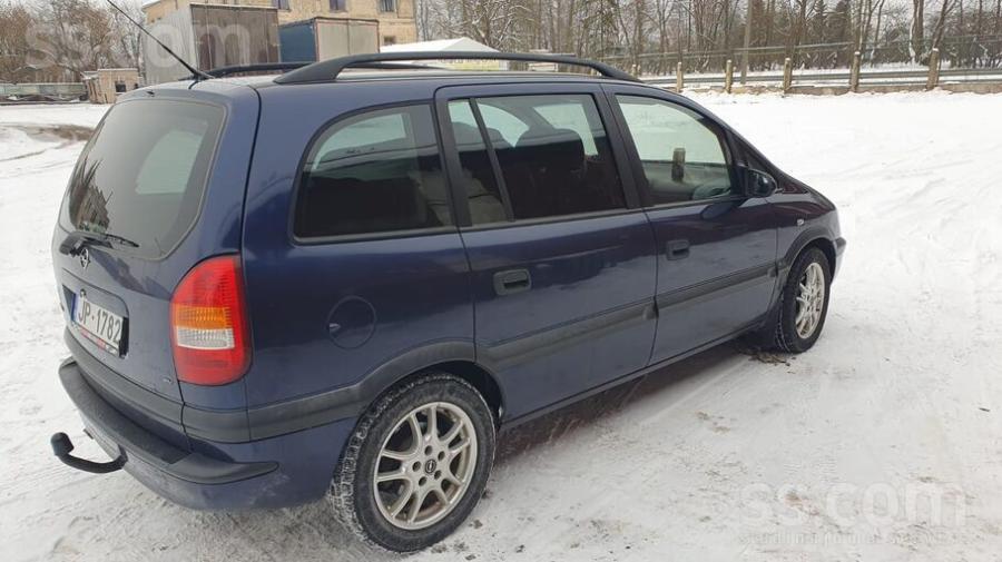 Blue Opel Zafira 2001 in Daugavpils, with an engine capacity of 2.00 L and mileage of 430 thousand km for 1500 €, photo 7 on AUTOMOTO.COM.LV