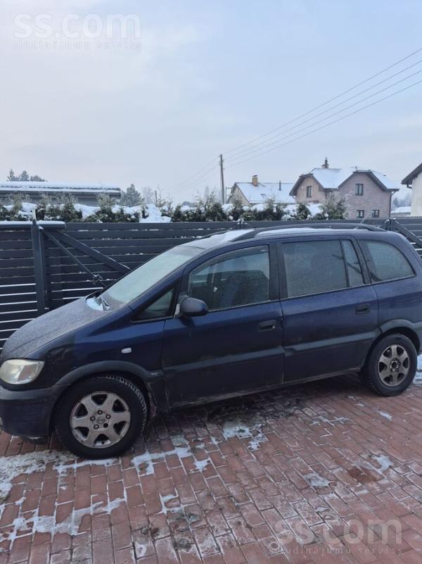 Zils Opel Zafira 2001 Rīga, ar dzinēja tilpumu 2.20 L un nobraukumu 270 tūkst. km par 650 €, foto 3 vietnē AUTOMOTO.COM.LV