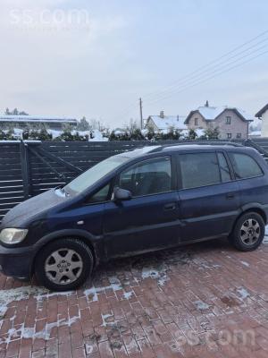 Zils Opel Zafira 2001 Rīga, ar dzinēja tilpumu 2.20 L un nobraukumu 270 tūkst. km par 650 €, foto 3 vietnē AUTOMOTO.COM.LV