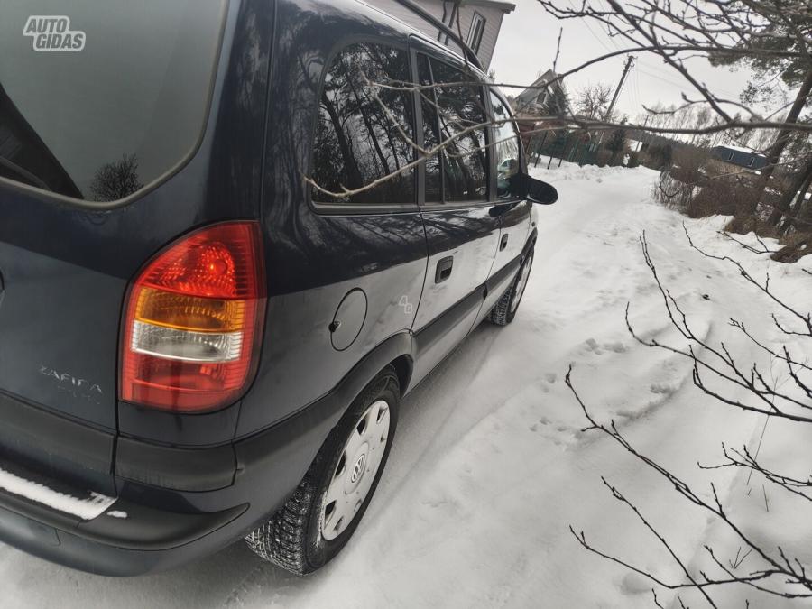 Zils Opel Zafira 2001 Jonava, ar dzinēja tilpumu 2.00 L un nobraukumu 443 tūkst. km par 1100 €, foto 6 vietnē AUTOMOTO.COM.LV