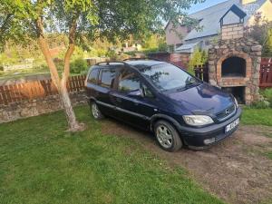 Blue Opel Zafira 2001 in Anyksciai, with an engine capacity of 2.00 L and mileage of 400 thousand km for 490 €, photo 3 on AUTOMOTO.COM.LV