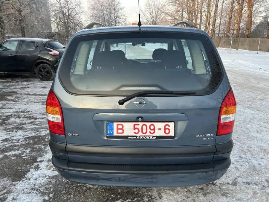 Синий Опель Зафира 2001 в Лимбажи, объемом двигателя 1.80 л и пробегом 94 тыс. км за 2950 €, фото 6 на AUTOMOTO.COM.LV