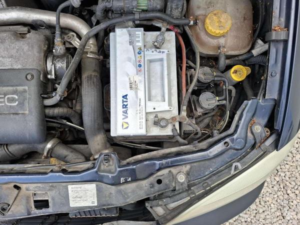 Zils Opel Zafira 2002 Jonava, ar dzinēja tilpumu 2.00 L un nobraukumu 302 tūkst. km par 920 €, foto 4 vietnē AUTOMOTO.COM.LV