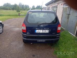Blue Opel Zafira 2003 in Rezekne, with an engine capacity of 2.20 L and mileage of 338 thousand km for 2850 €, photo 9 on AUTOMOTO.COM.LV