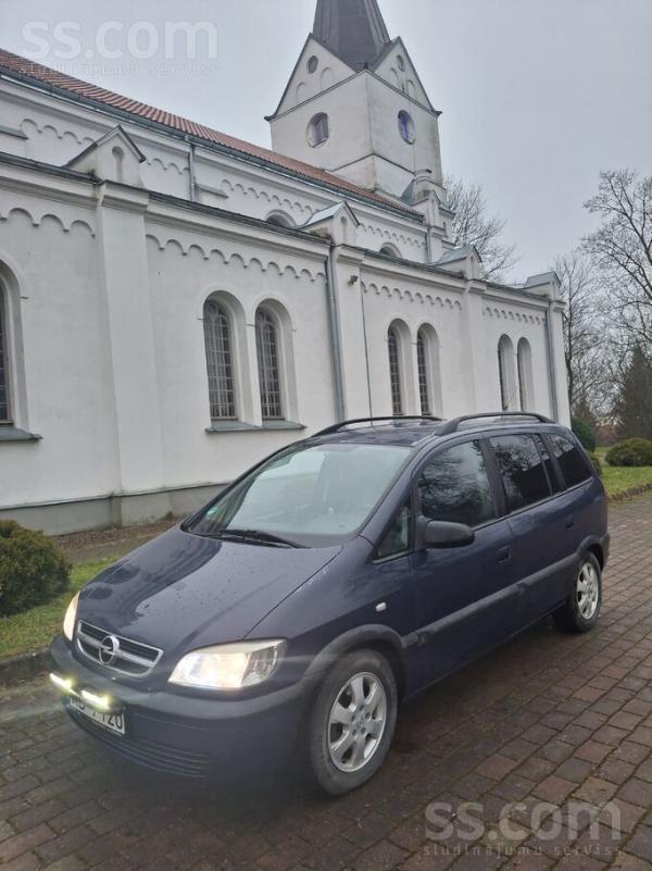 Blue Opel Zafira 2003 in Saldus, with an engine capacity of 2.20 L and mileage of 251 thousand km for 1250 €, photo 1 on AUTOMOTO.COM.LV