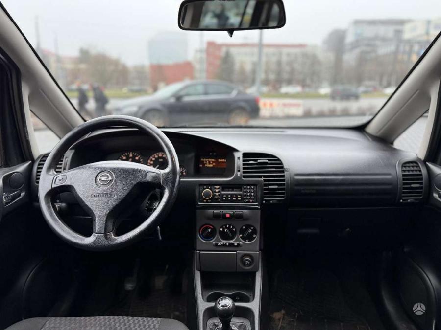 Zils Opel Zafira 2003 Viļņa, ar dzinēja tilpumu 2.00 L un nobraukumu 245 tūkst. km par 970 €, foto 7 vietnē AUTOMOTO.COM.LV