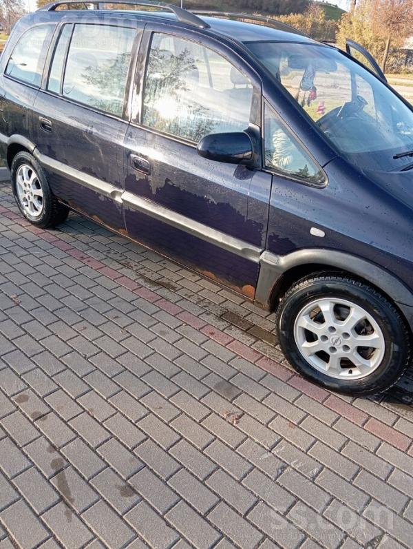 Zils Opel Zafira 2003 Rēzekne, ar dzinēja tilpumu 2.20 L un nobraukumu 334 tūkst. km par 1200 €, foto 7 vietnē AUTOMOTO.COM.LV