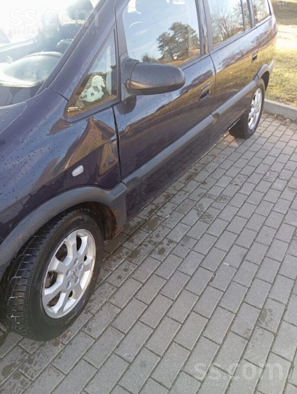 Zils Opel Zafira 2003 Rēzekne, ar dzinēja tilpumu 2.20 L un nobraukumu 334 tūkst. km par 1200 €, foto 8 vietnē AUTOMOTO.COM.LV