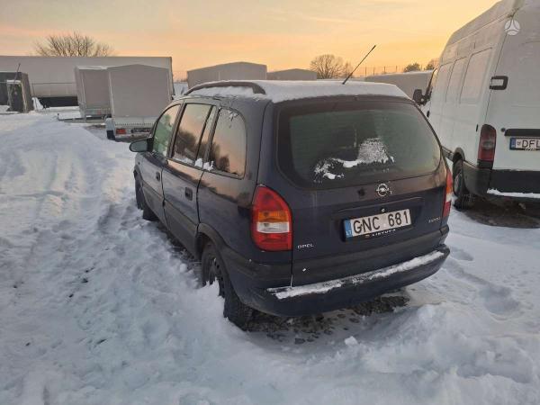 Blue Opel Zafira 2003 in Vilnius, with an engine capacity of 2.17 L and mileage of 300 thousand km for 390 €, photo 3 on AUTOMOTO.COM.LV