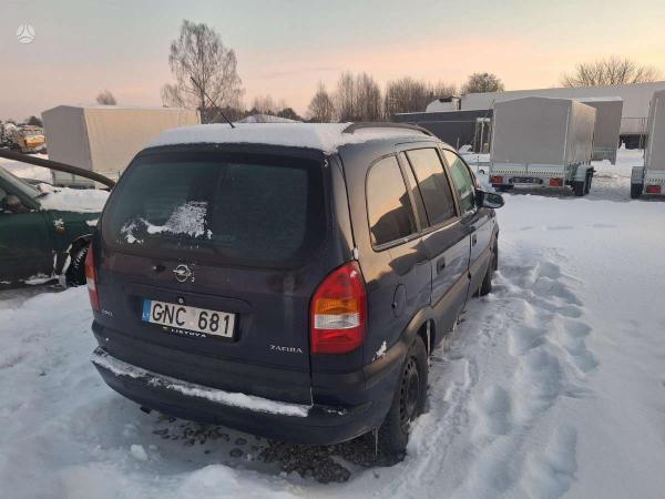 Blue Opel Zafira 2003 in Vilnius, with an engine capacity of 2.17 L and mileage of 300 thousand km for 390 €, photo 4 on AUTOMOTO.COM.LV