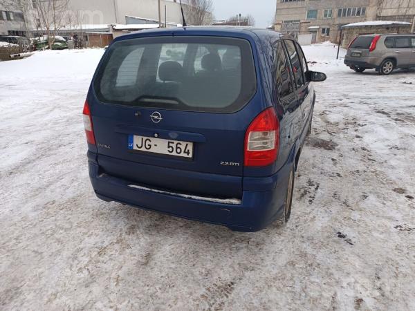 Zils Opel Zafira 2003 Liepāja, ar dzinēja tilpumu 2.20 L un nobraukumu 327 tūkst. km par 1500 €, foto 4 vietnē AUTOMOTO.COM.LV