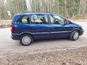 Blue Opel Zafira 2003 in Vilnius, with an engine capacity of 2.00 L and mileage of 224 thousand km for 799 €, photo 5 on AUTOMOTO.COM.LV