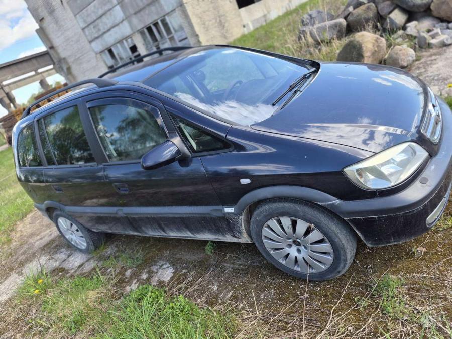 Синий Опель Зафира 2003 в Скуодас, объемом двигателя 2.20 л и пробегом 350 тыс. км за 700 €, фото 1 на AUTOMOTO.COM.LV