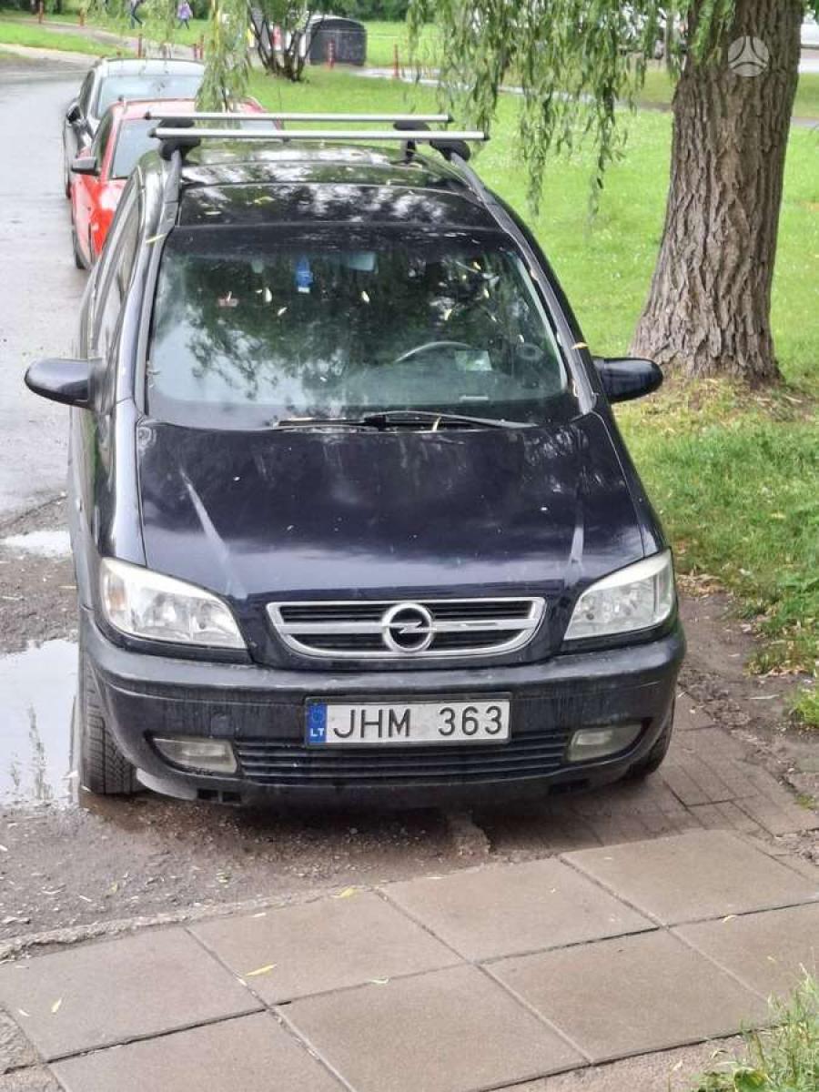 Blue Opel Zafira 2003 in Kaunas, with an engine capacity of 2.00 L and mileage of 292 thousand km for 900 €, photo 1 on AUTOMOTO.COM.LV