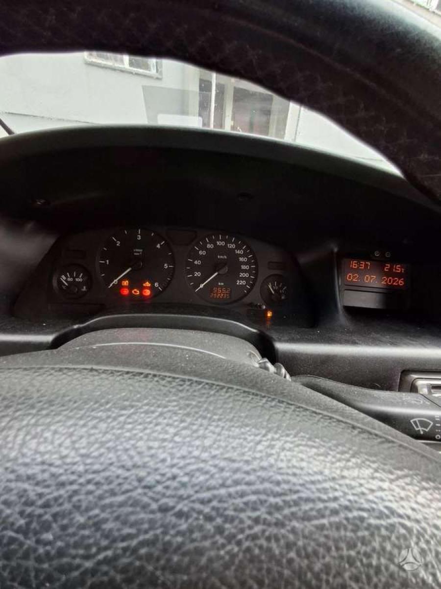 Blue Opel Zafira 2003 in Kaunas, with an engine capacity of 2.00 L and mileage of 292 thousand km for 900 €, photo 7 on AUTOMOTO.COM.LV
