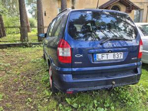 Blue Opel Zafira 2003 in Vilnius, with an engine capacity of 2.20 L and mileage of 350 thousand km for 400 €, photo 3 on AUTOMOTO.COM.LV
