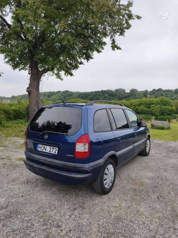 Blue Opel Zafira 2003 in Kaunas, with an engine capacity of 2.00 L and mileage of 315 thousand km for 790 €, photo 3 on AUTOMOTO.COM.LV
