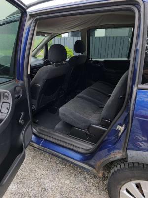 Zils Opel Zafira 2003 Kauņa, ar dzinēja tilpumu 2.00 L un nobraukumu 315 tūkst. km par 790 €, foto 7 vietnē AUTOMOTO.COM.LV