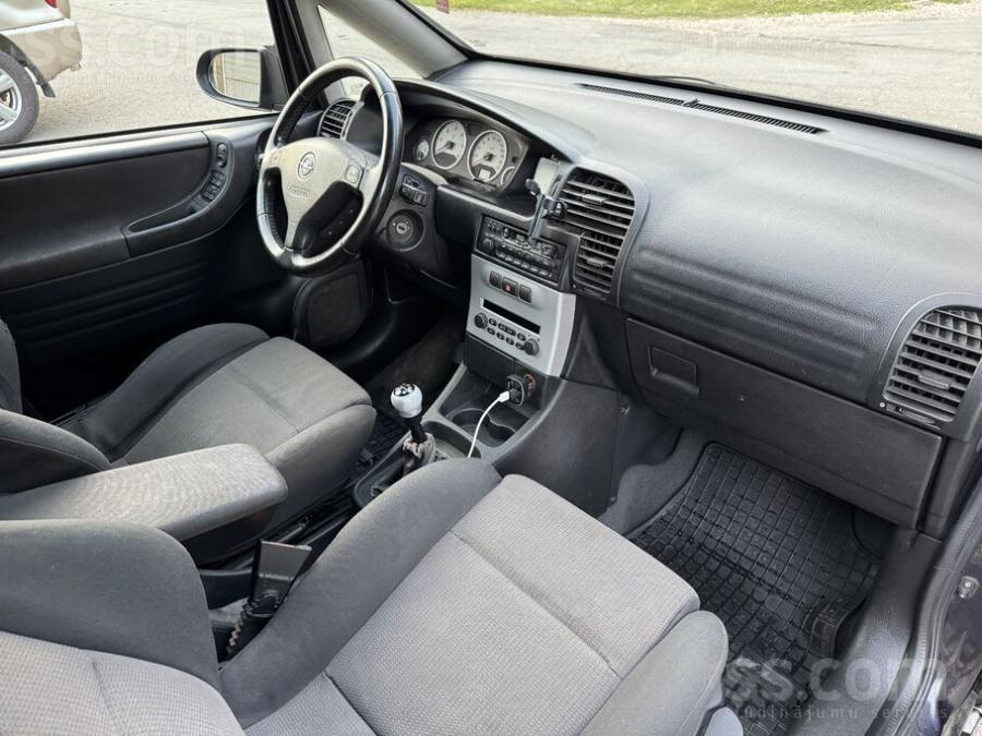 Zils Opel Zafira 2003 Jūrmala, ar dzinēja tilpumu 2.20 L un nobraukumu 332 tūkst. km par 1100 €, foto 10 vietnē AUTOMOTO.COM.LV