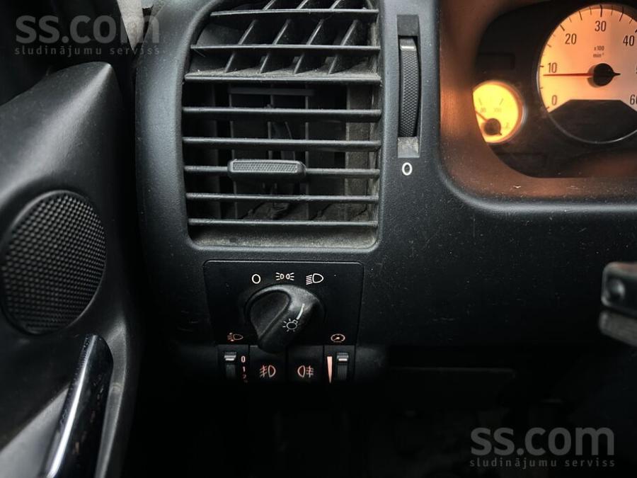 Zils Opel Zafira 2003 Jēkabpils, ar dzinēja tilpumu 2.20 L un nobraukumu 280 tūkst. km par 1200 €, foto 15 vietnē AUTOMOTO.COM.LV