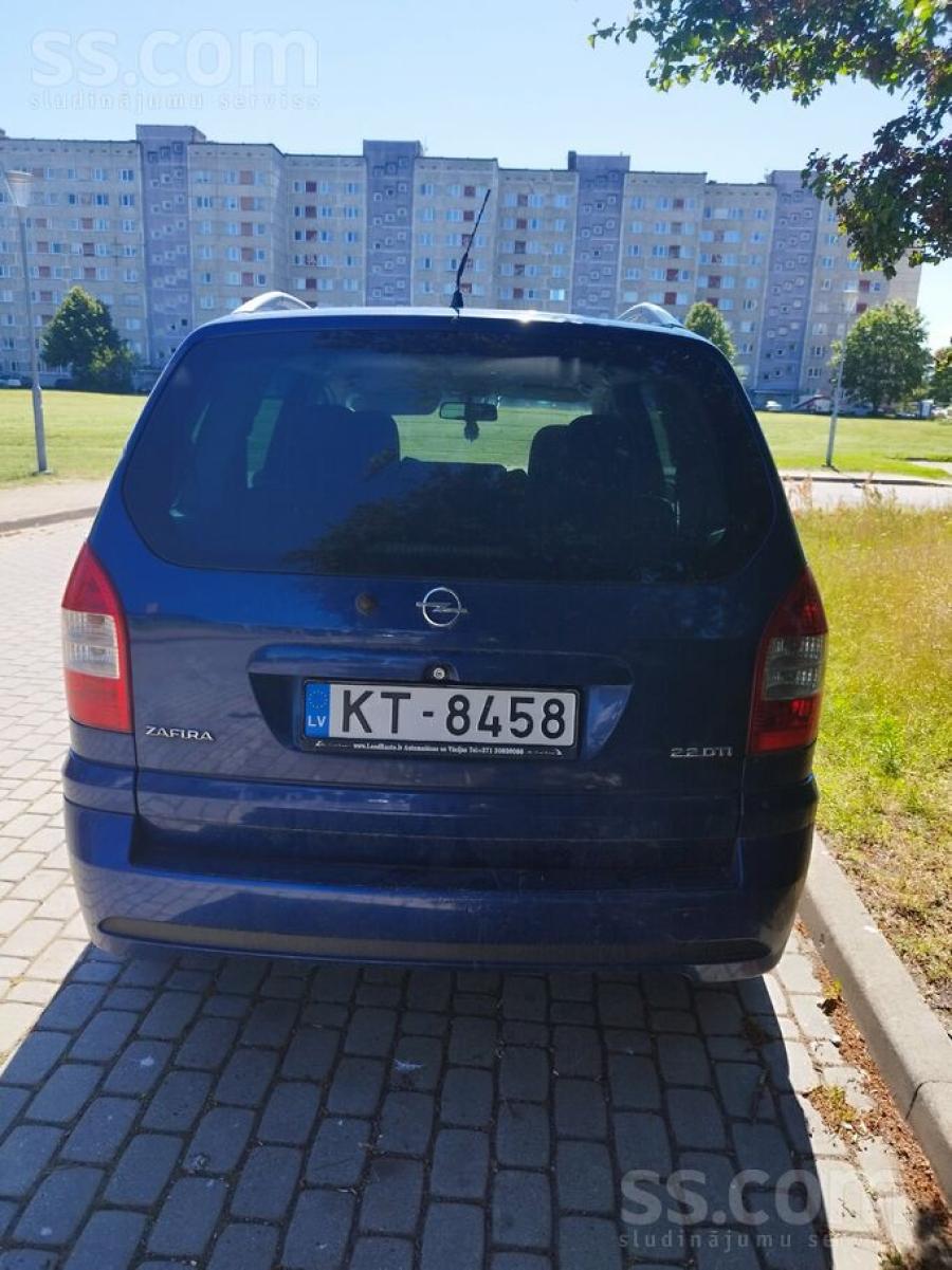 Zils Opel Zafira 2004 Ventspils, ar dzinēja tilpumu 2.20 L un nobraukumu 259 tūkst. km par 1250 €, foto 8 vietnē AUTOMOTO.COM.LV