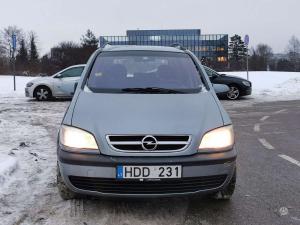 Zils Opel Zafira 2004 Viļņa, ar dzinēja tilpumu 2.00 L un nobraukumu 296 tūkst. km par 600 €, foto  vietnē AUTOMOTO.COM.LV