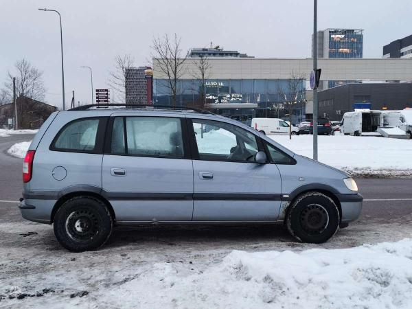 Zils Opel Zafira 2004 Viļņa, ar dzinēja tilpumu 2.00 L un nobraukumu 296 tūkst. km par 600 €, foto 8 vietnē AUTOMOTO.COM.LV