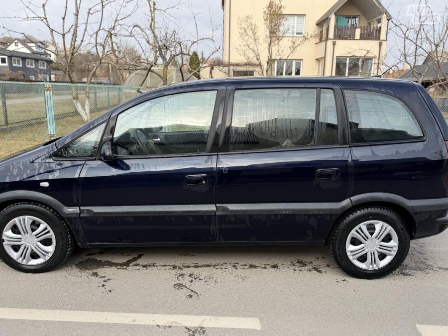 Blue Opel Zafira 2004 in Kaunas, with an engine capacity of 2.00 L and mileage of 251 thousand km for 650 €, photo 8 on AUTOMOTO.COM.LV
