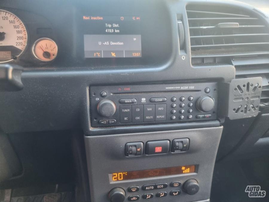 Zils Opel Zafira 2004 Kauņa, ar dzinēja tilpumu 2.20 L un nobraukumu 285 tūkst. km par 1100 €, foto 9 vietnē AUTOMOTO.COM.LV
