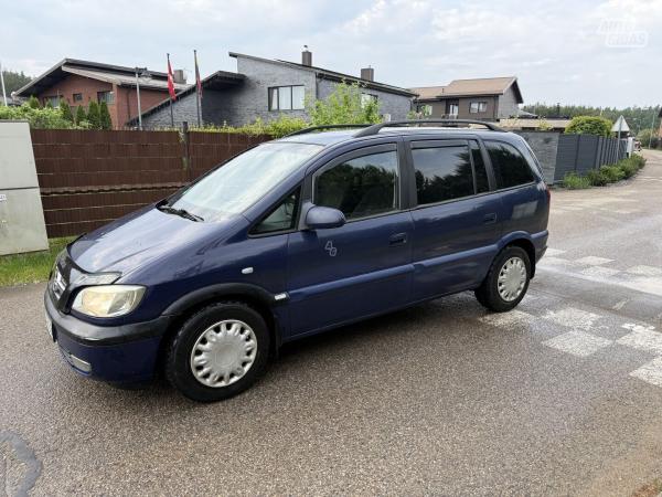 Blue Opel Zafira 2004 in Vilnius, with an engine capacity of 2.20 L and mileage of 356 thousand km for 700 €, photo 2 on AUTOMOTO.COM.LV