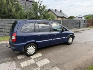 Blue Opel Zafira 2004 in Vilnius, with an engine capacity of 2.20 L and mileage of 321 thousand km for 690 €, photo 5 on AUTOMOTO.COM.LV