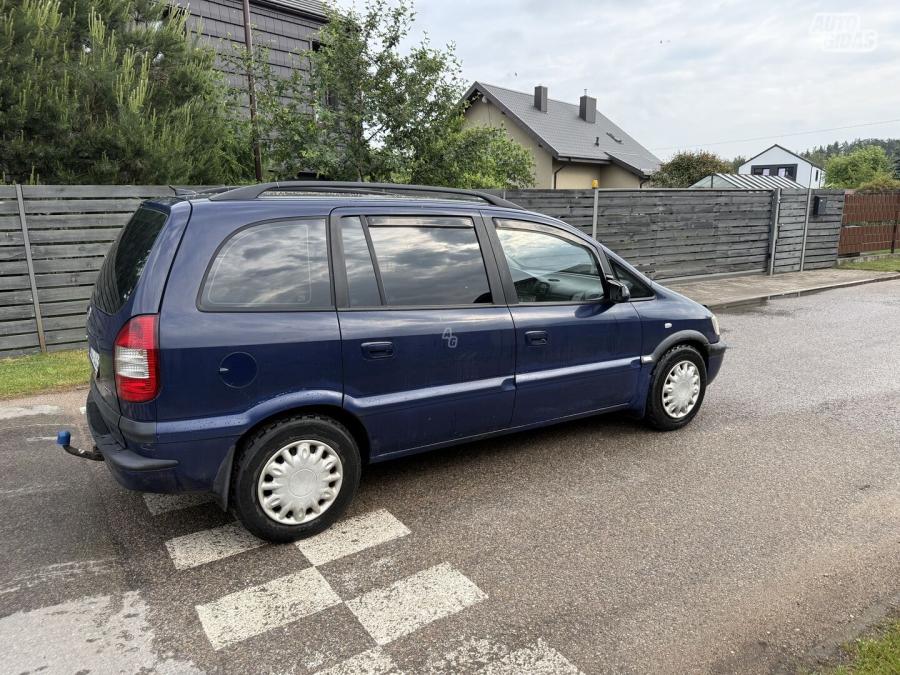 Blue Opel Zafira 2004 in Vilnius, with an engine capacity of 2.20 L and mileage of 321 thousand km for 690 €, photo 5 on AUTOMOTO.COM.LV