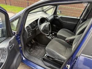 Blue Opel Zafira 2004 in Vilnius, with an engine capacity of 2.20 L and mileage of 321 thousand km for 690 €, photo 8 on AUTOMOTO.COM.LV