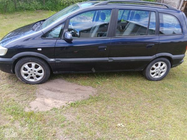 Blue Opel Zafira 2004 in Kazlu Ruda, with an engine capacity of 2.00 L and mileage of 333 thousand km for 600 €, photo 2 on AUTOMOTO.COM.LV