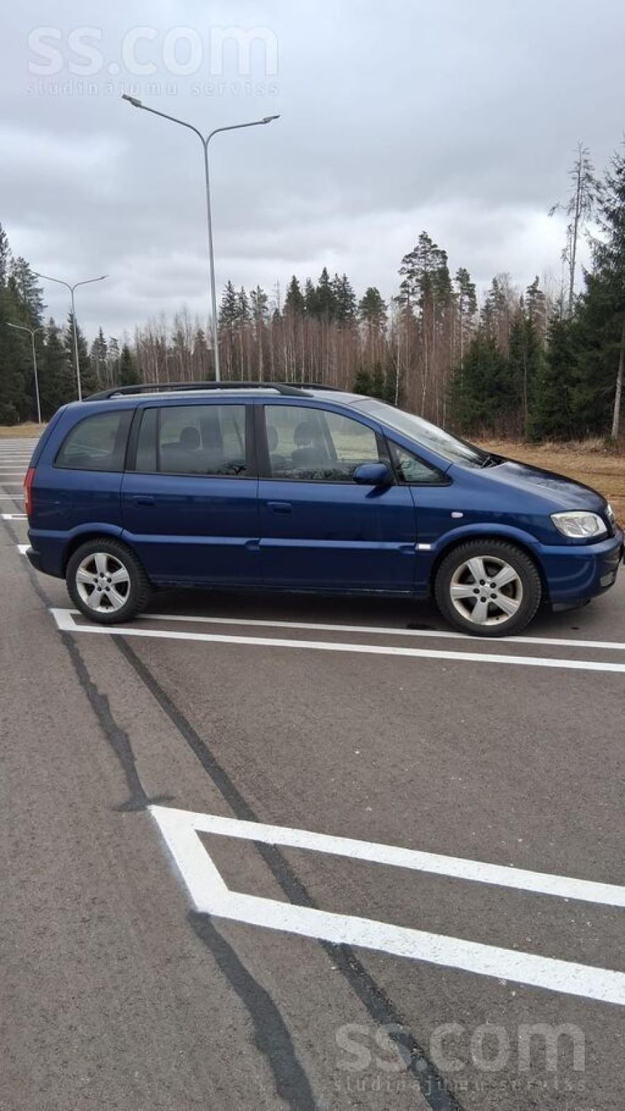 Zils Opel Zafira 2004 Valmiera, ar dzinēja tilpumu 2.20 L un nobraukumu 358 tūkst. km par 1500 €, foto 4 vietnē AUTOMOTO.COM.LV