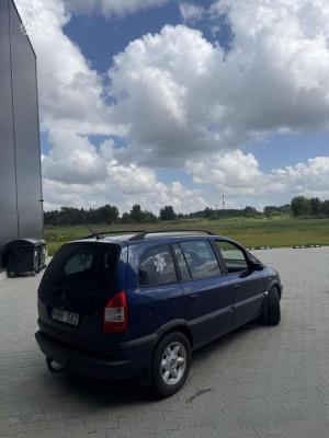 Zils Opel Zafira 2004 Šauļi, ar dzinēja tilpumu 1.60 L un nobraukumu 300 tūkst. km par 1250 €, foto 4 vietnē AUTOMOTO.COM.LV
