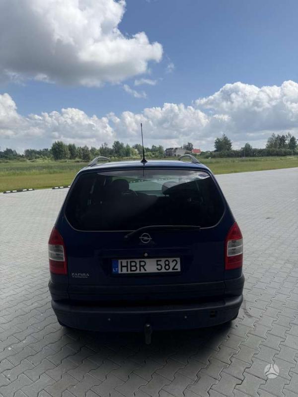 Zils Opel Zafira 2004 Šauļi, ar dzinēja tilpumu 1.60 L un nobraukumu 300 tūkst. km par 1250 €, foto 5 vietnē AUTOMOTO.COM.LV