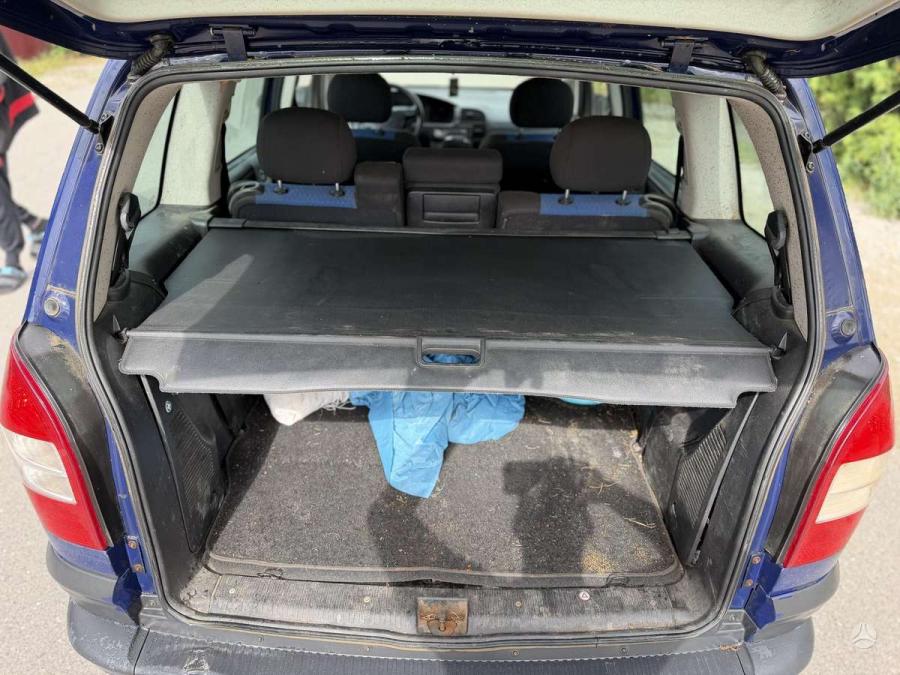 Zils Opel Zafira 2004 Kauņa, ar dzinēja tilpumu 2.00 L un nobraukumu 362 tūkst. km par 550 €, foto 10 vietnē AUTOMOTO.COM.LV