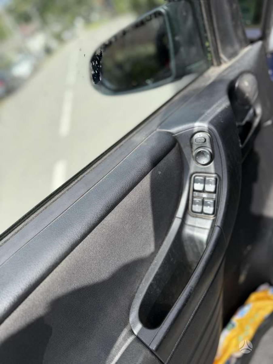 Zils Opel Zafira 2004 Kauņa, ar dzinēja tilpumu 2.00 L un nobraukumu 362 tūkst. km par 550 €, foto 16 vietnē AUTOMOTO.COM.LV
