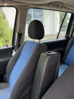 Zils Opel Zafira 2004 Kauņa, ar dzinēja tilpumu 2.00 L un nobraukumu 362 tūkst. km par 550 €, foto 19 vietnē AUTOMOTO.COM.LV