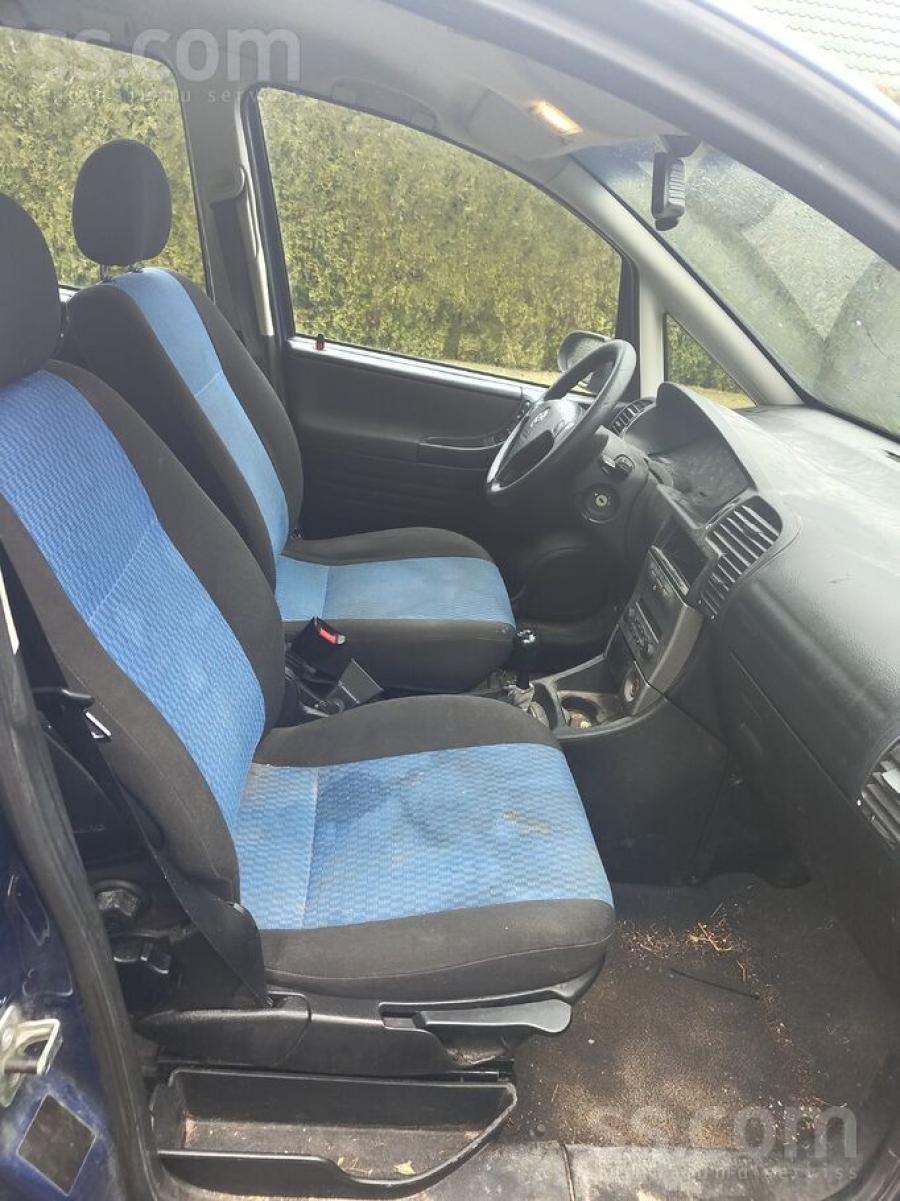 Blue Opel Zafira 2005 in Riga, with an engine capacity of 2.20 L and mileage of 324 thousand km for 500 €, photo 5 on AUTOMOTO.COM.LV