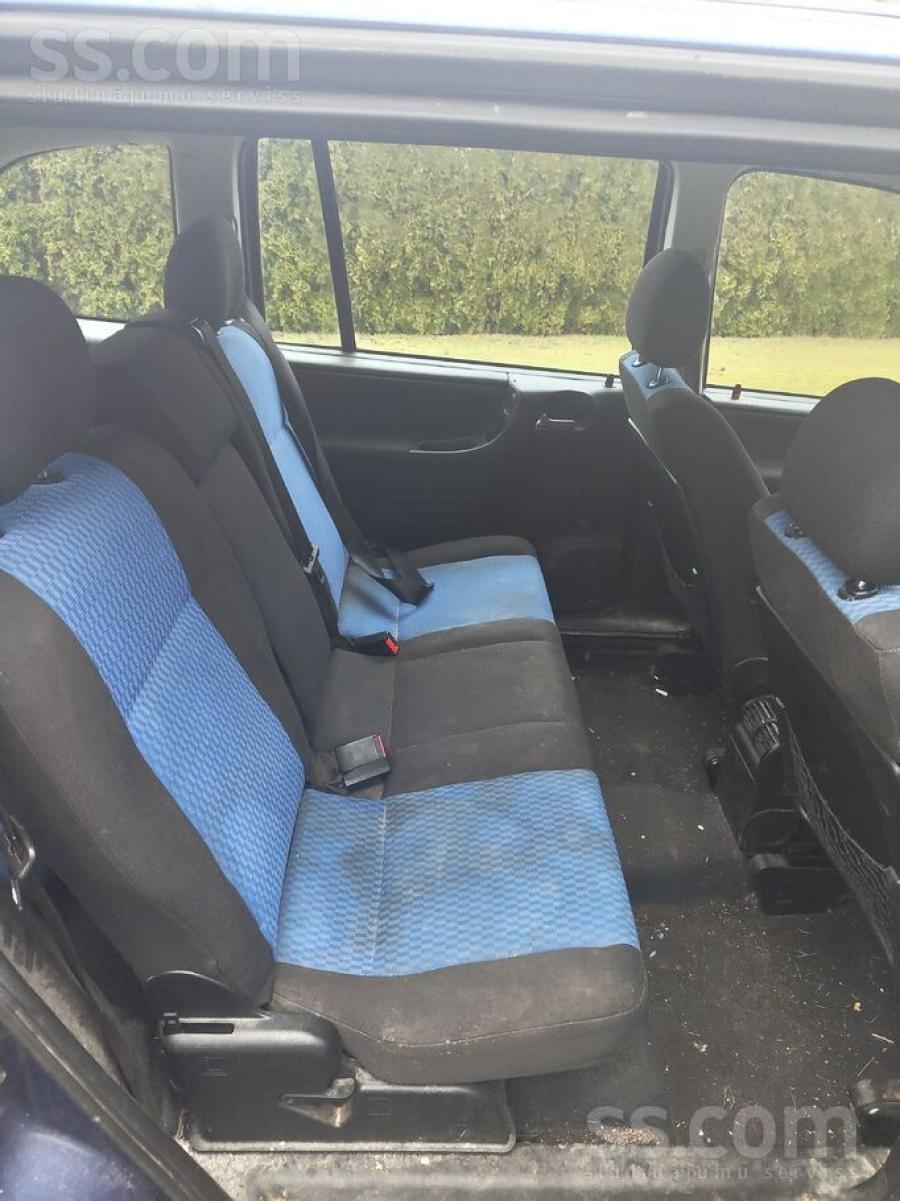 Blue Opel Zafira 2005 in Riga, with an engine capacity of 2.20 L and mileage of 324 thousand km for 500 €, photo 6 on AUTOMOTO.COM.LV