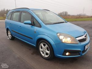 Blue Opel Zafira 2005 in Siauliai, with an engine capacity of 1.90 L and mileage of 329 thousand km for 1300 €, photo 3 on AUTOMOTO.COM.LV