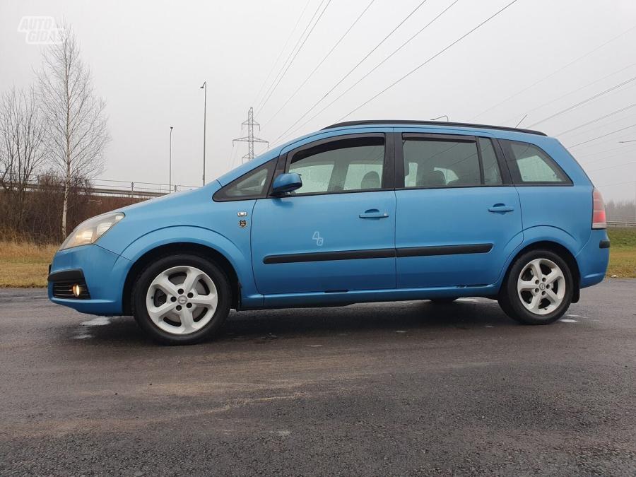 Blue Opel Zafira 2005 in Siauliai, with an engine capacity of 1.90 L and mileage of 329 thousand km for 1300 €, photo 7 on AUTOMOTO.COM.LV