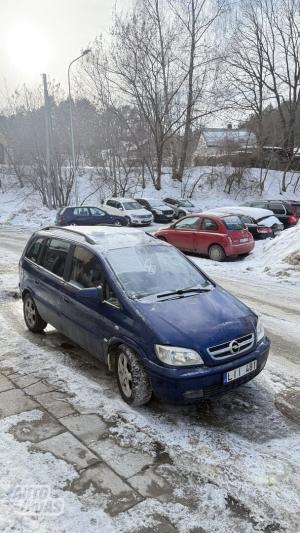 Zils Opel Zafira 2005 Viļņa, ar dzinēja tilpumu 2.20 L un nobraukumu 450 tūkst. km par 700 €, foto 2 vietnē AUTOMOTO.COM.LV