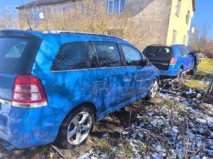 Zils Opel Zafira 2006 Jelgava, ar dzinēja tilpumu 2.00 L un nobraukumu 140 tūkst. km par 5000 €, foto 3 vietnē AUTOMOTO.COM.LV